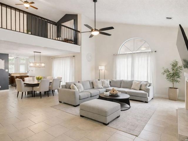 8741 Serene Ridge Dr, San Antonio, TX 78239