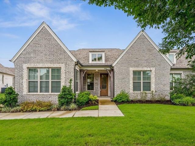 8742 Bedfordshire Dr, Bartlett, TN 38133