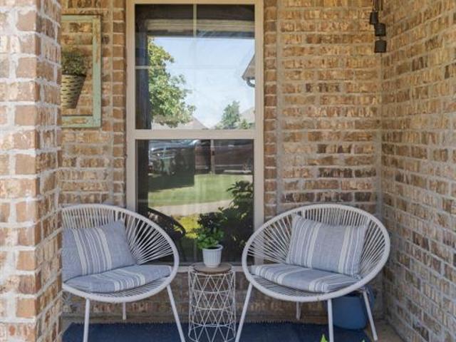 874 Cottonwood Court