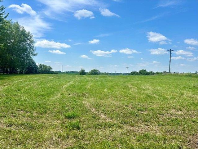 874 Daulton Dr, Tipton, IA 52772