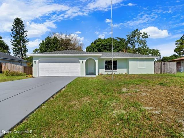 874 Tyrol Ave NW, Palm Bay, FL 32907