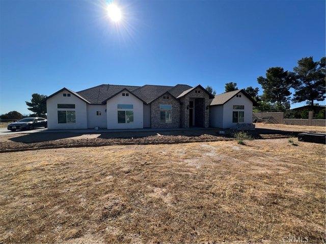 8755 Maple Ave, Hesperia, CA 92345
