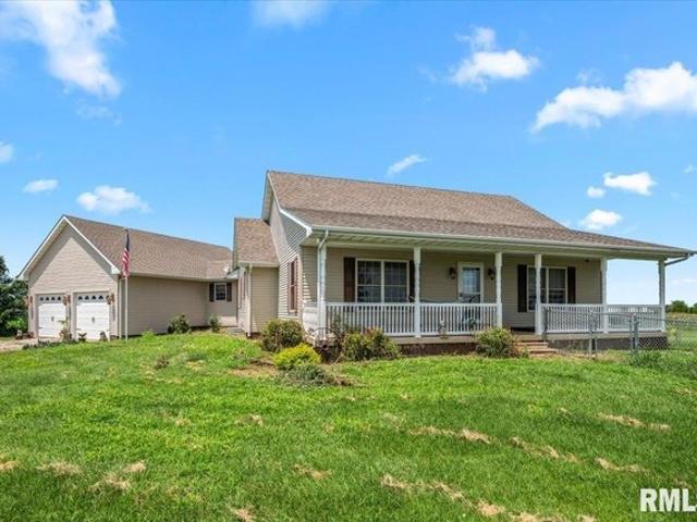 8755 E Main St, Williamsville, IL 62693