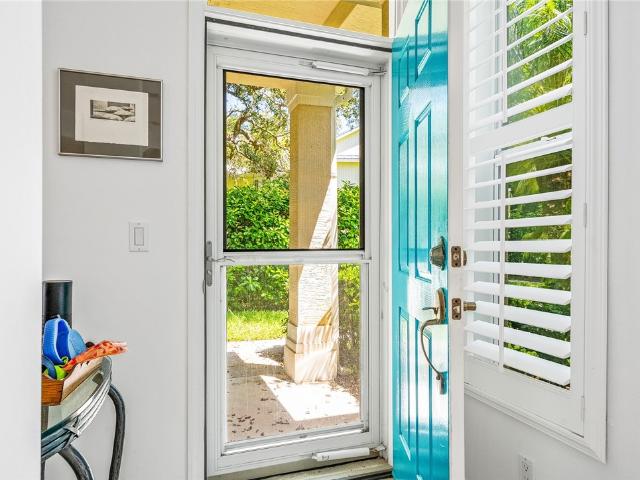 8755 Windy Oaks Ct, Vero Beach, FL 32963 | MLS #280533
