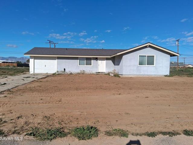 8757 N Loop Blvd, California City, CA 93505
