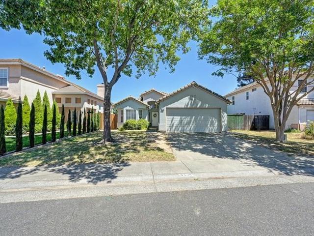 8759 Fobes Dr, Antelope, CA 95843