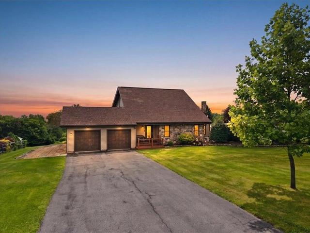 8751 Pleasant View Rd, Lower Mt Bethel Township, PA 18013