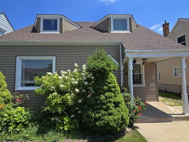 8751 S Sacramento Ave, Evergreen Park, IL 60805