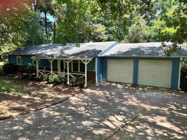 8752 Northview Dr, Lithia Springs, GA 30122