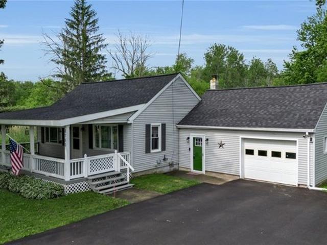 8752 Donahue Rd, Batavia, NY 14020