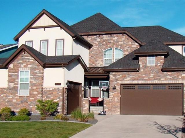 8753 Dunraven St, Arvada, CO 80007