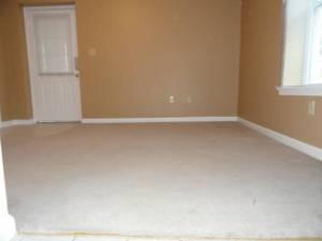 $875 / 1br Beautiful Country View Apartment Frederick
