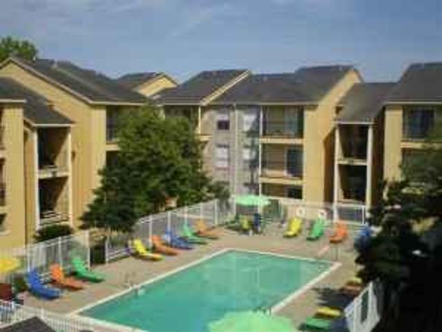 $875 / 2br First Floor Grove At Plantation map