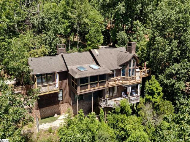 875 Altamont Road