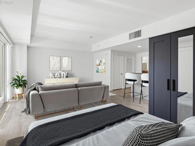 875 G Street 201