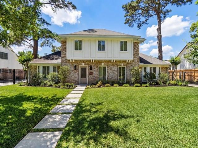875 Glenchester Dr, Houston, TX 77079