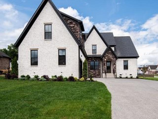 875 Harrisburg Ln, Mount Juliet, TN 37122