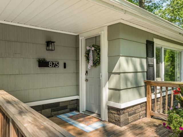 875 Indian Trail Boulevard