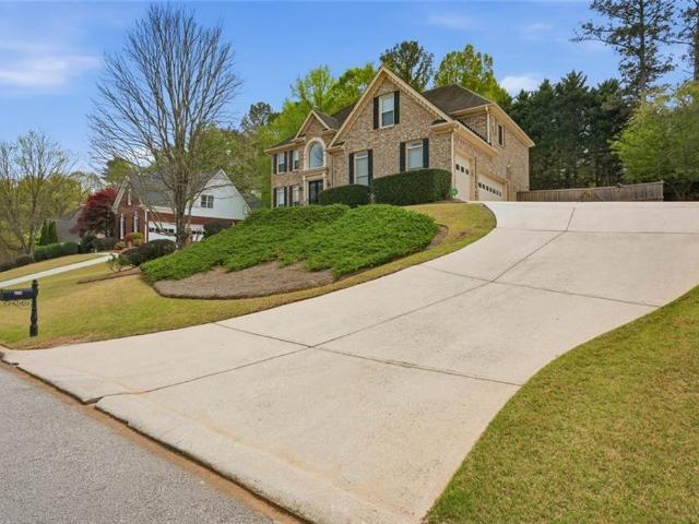 875 Ingleside Drive