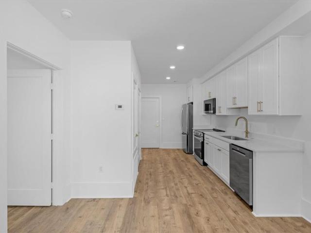 875 O'Keefe Avenue # 208