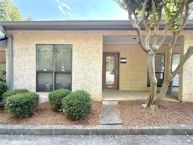 875 Old Roswell Road G 300