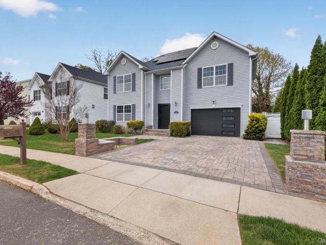 875 Otsego Rd, West Hempstead, NY 11552 | MLS #987684 | Compass