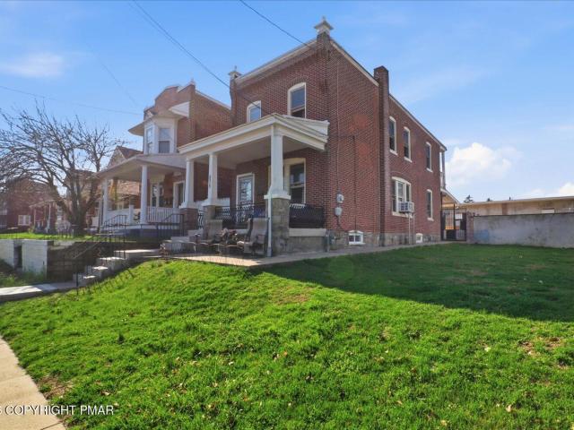 875 Manor Street