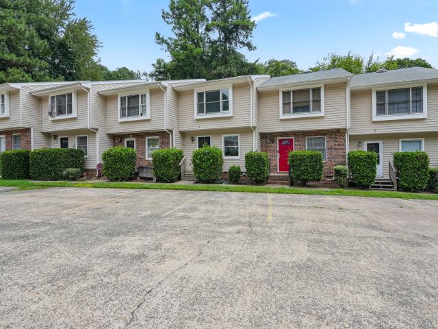 875 Martin Luther King Junior Boulevard Apt 4