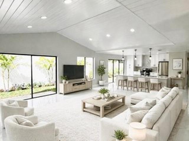 875 NW 22nd Ave, Delray Beach, FL 33445