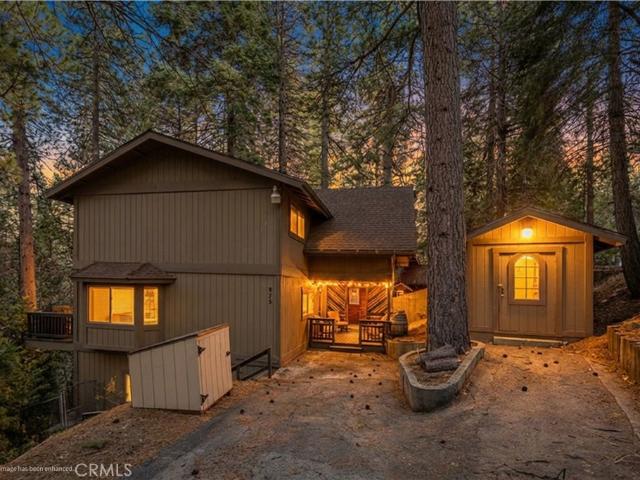 875 Sierra Vista Dr, Twin Peaks, CA 92391 | MLS #IG26047 | Compass