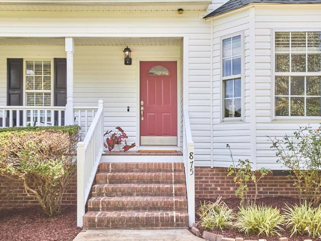 875 Sunrise Drive