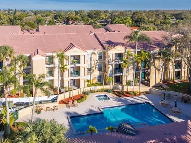 875 Riverside Dr Apt 712, Coral Springs, FL 33071