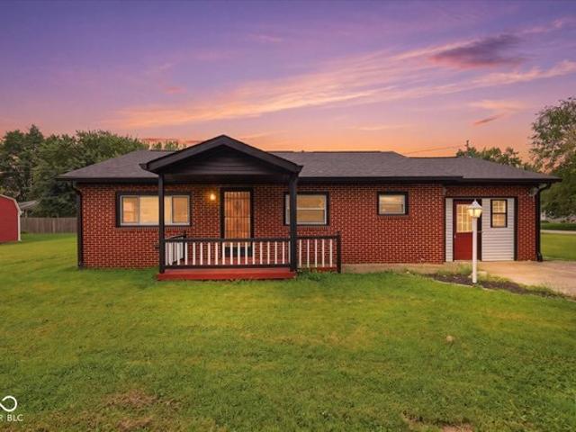 875 W Highland Dr, Shelbyville, IN 46176