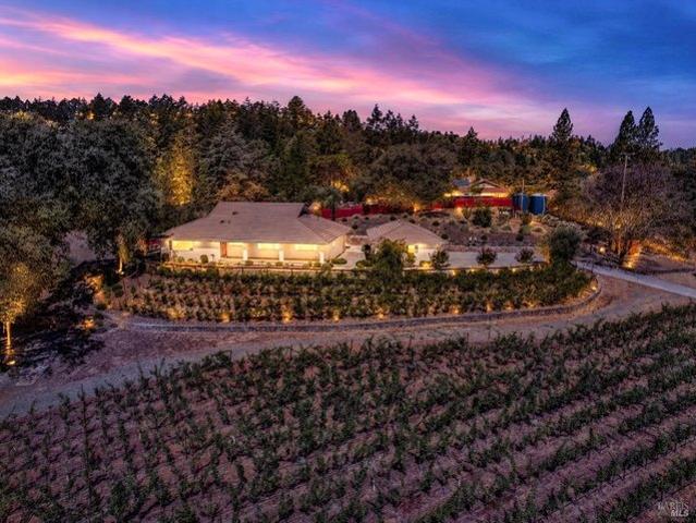 875 White Cottage Rd N, Angwin, CA 94508