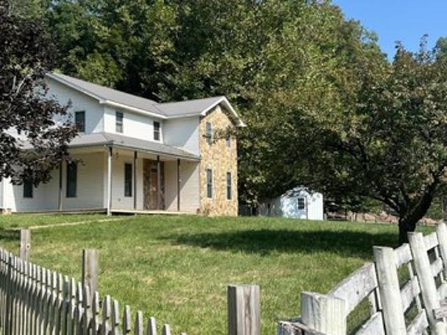 875 Upper Craney Rd, Morehead, KY 40351