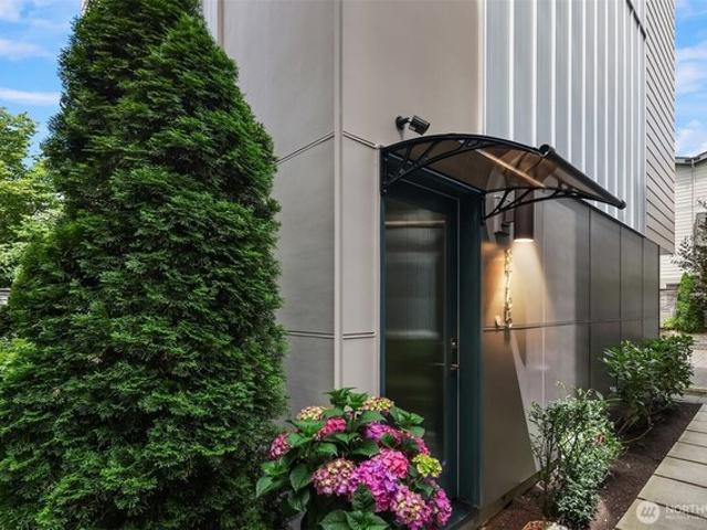 8765 15th Ave NW, Seattle, WA 98117