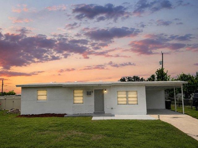 8766 Porto Bello Ave, North Port, FL 34287