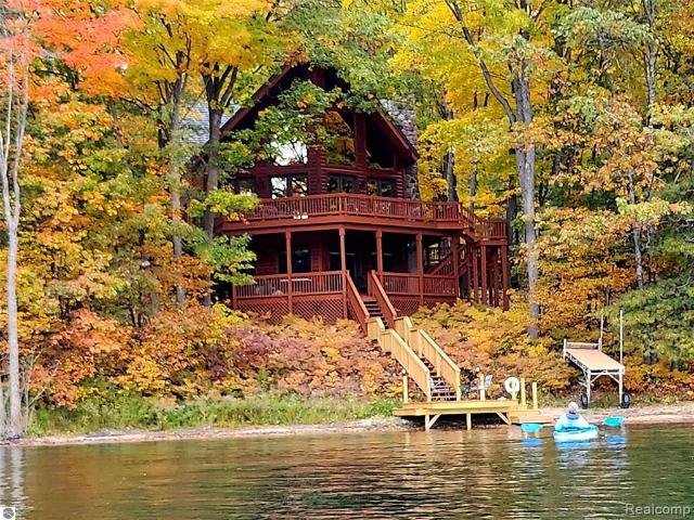 8768 Sunset Trail