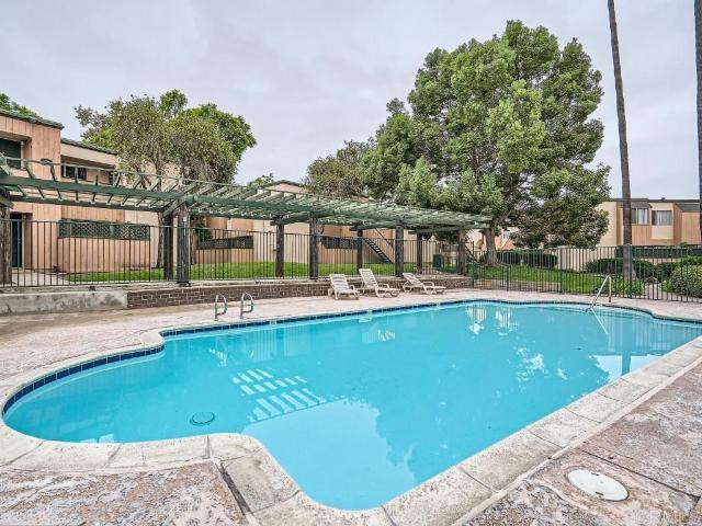 8769 Lake Murray Boulevard 1