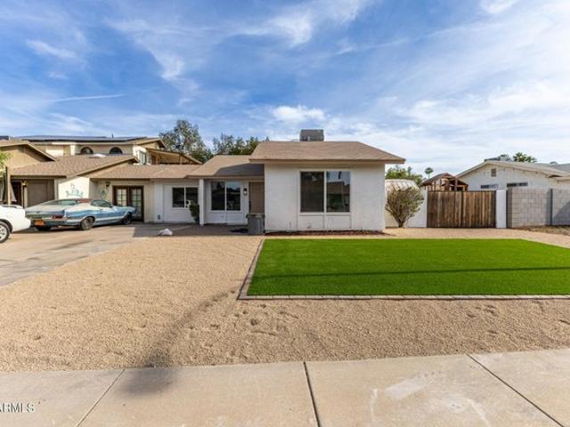 8761 W Meadow Dr, Peoria, AZ 85382