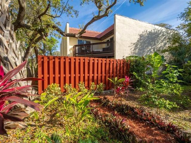 8762 Live Oak Ct, Cape Canaveral, FL 32920