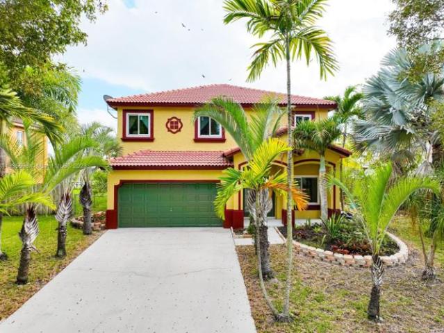 8762 212th Ter SW, Cutler Bay, FL 33189
