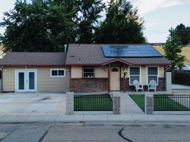 8763 W Austin St, Garden City, ID 83714