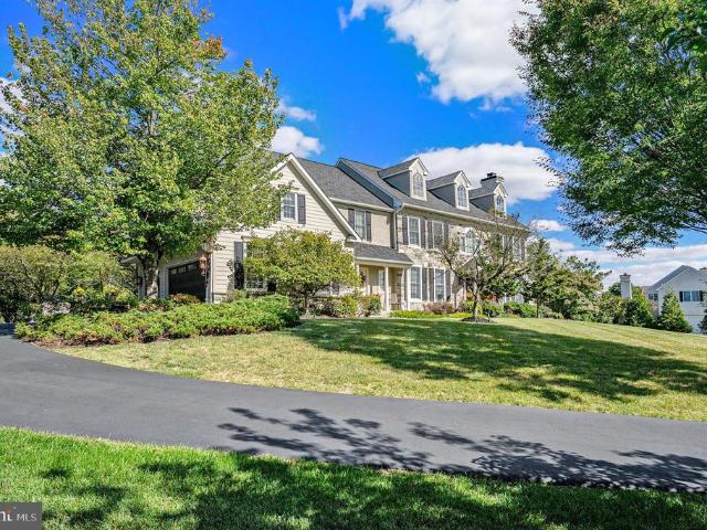 876 Ashbourne Way