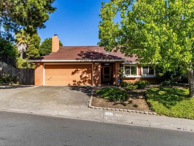 876 Dover Cir, Benicia, CA 94510