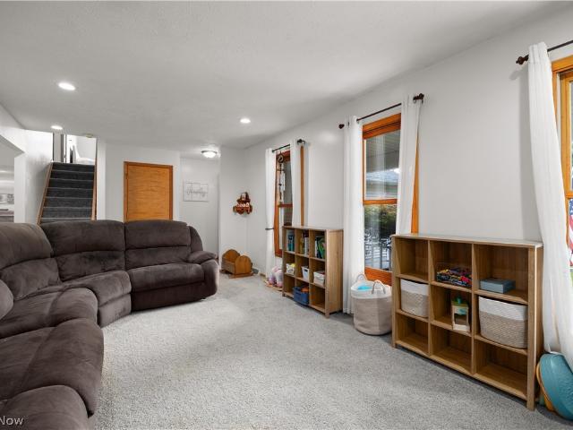 876 Moss Canyon Drive