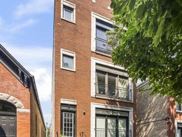 876 N Hermitage Ave Apt 3, Chicago, IL 60622