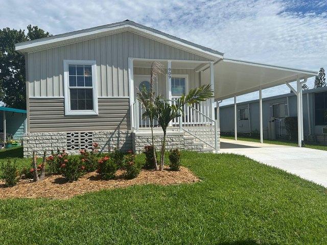 8775 20th St Lot 909, Vero Beach, FL 32966