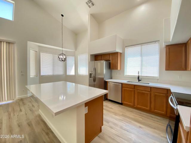 8777 w hayward avenue