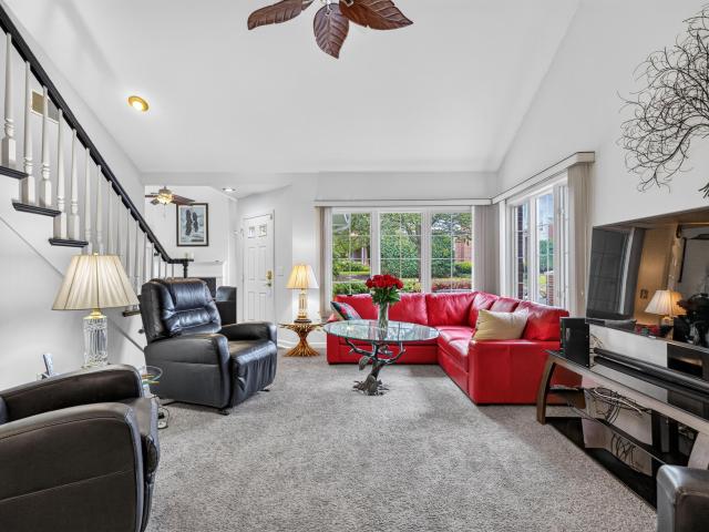 8779 Woodbridge Dr